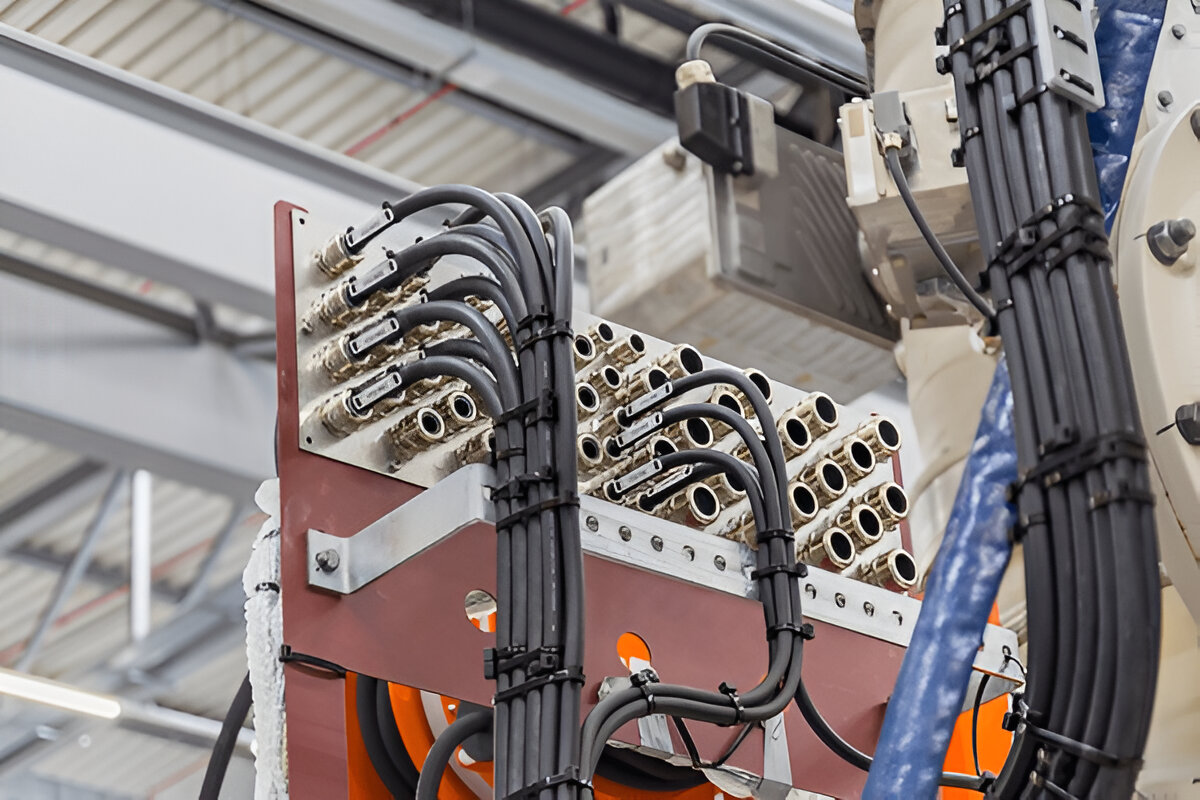 Cable Gland Plates: Everything You Need to Know - YAONAN